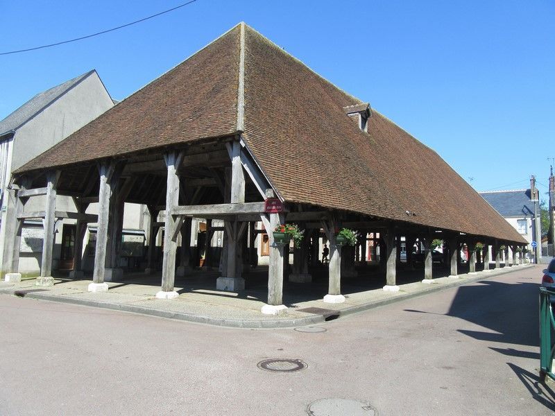 Lorris, capitale de la forêt d’Orléans - Le Gâtinais il vous plaît